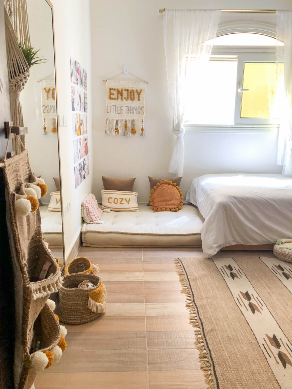 DIY Room Makeover - Using Crochet and Yarn crafts! – Topknotch