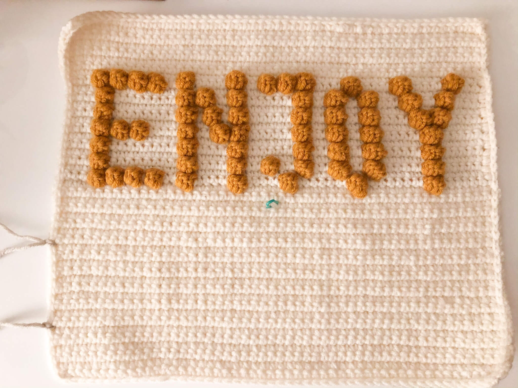 "ENJOY LITTLE THINGS" CROCHET WALL HANGING – Topknotch